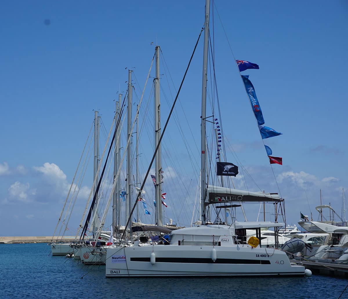 Bareboat Chartering: What is a sleep-aboard and do I need one ...