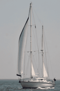 Sloop vs Cutter vs Ketch: Which Rig Is Right for You? - NauticEd ...